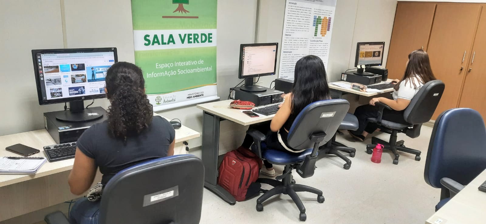 Novas Gerações De Mulheres Cientistas Comunica Ufu